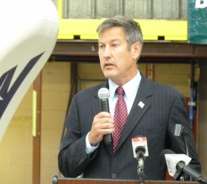 Analysis: Dubie wants to shrink state government, dole out tax breaks ...