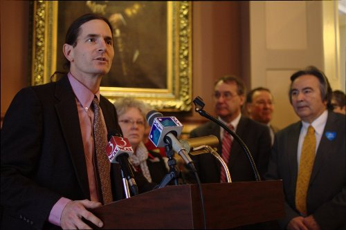 Zuckerman introduces marijuana legalization bill - VTDigger