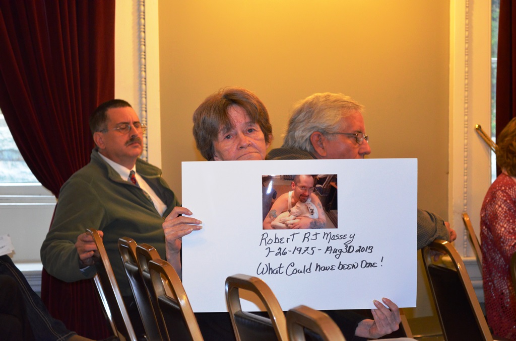 Inmate's suicide leaves lawmakers questioning corrections officials