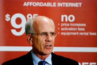 Comcast revives low-cost Internet access for students