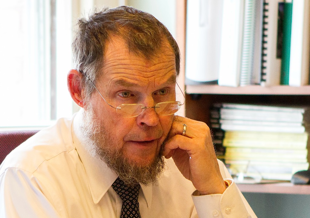 Bill on toxic chemicals clears committee