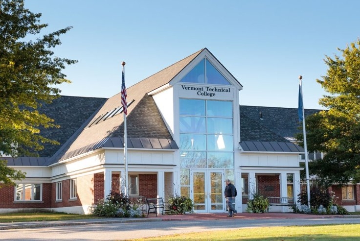 Administration pitches partnership between VTC and tech centers - VTDigger