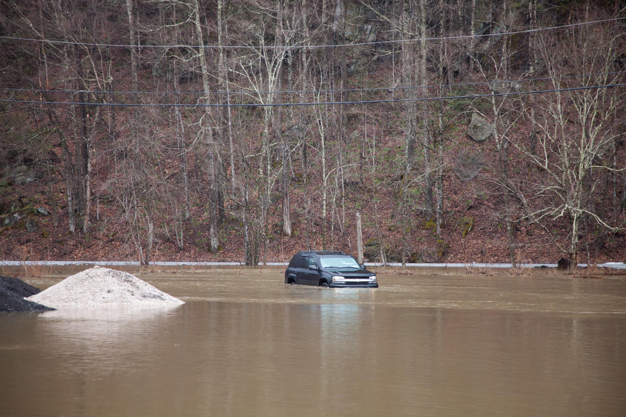 High waters and 'moderate' flooding continue after rain and snowmelt ...