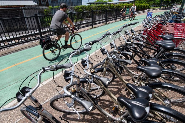 Burlington approves two new bike lanes, but not without protest - VTDigger