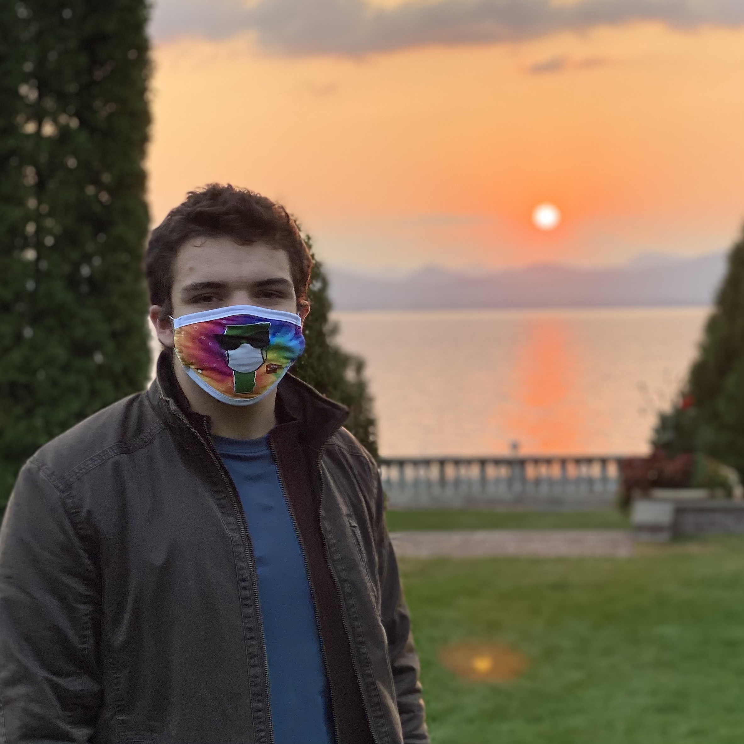 The Bright Side: Recent high school graduate sells 25,000 masks to ...