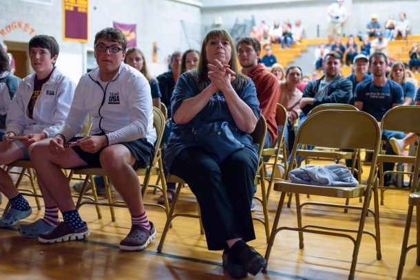 In Richford, big crowd cheers Elle Purrier St. Pierre on her way to ...