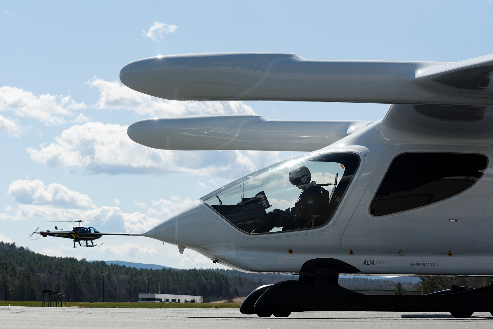 Beta Technologies’ electric-powered plane touches down in New Hampshire ...