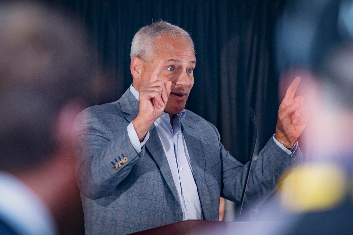 Pentagon awards GlobalFoundries $35 million to accelerate chip ...