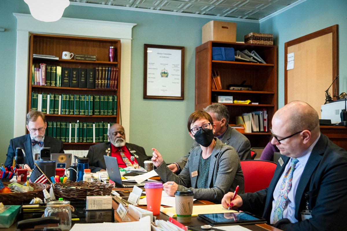 Vermont lawmakers take up landmark abortion ‘shield law,’ but ...