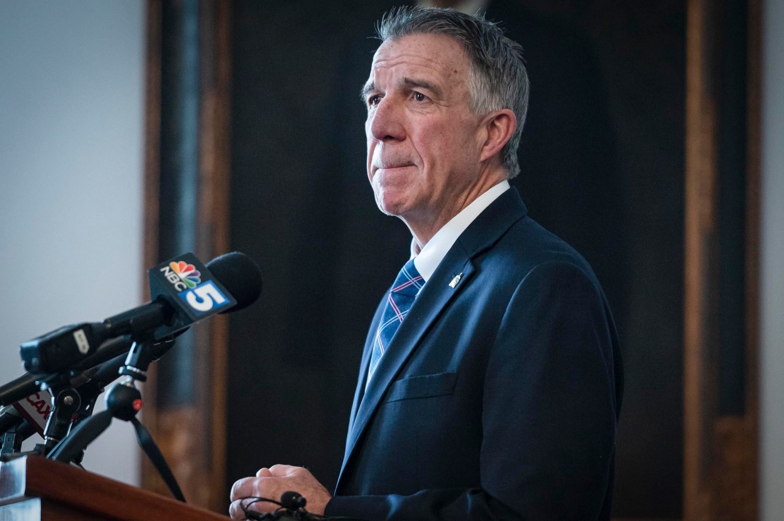 Gov. Phil Scott vetoes bottle bill expansion - VTDigger