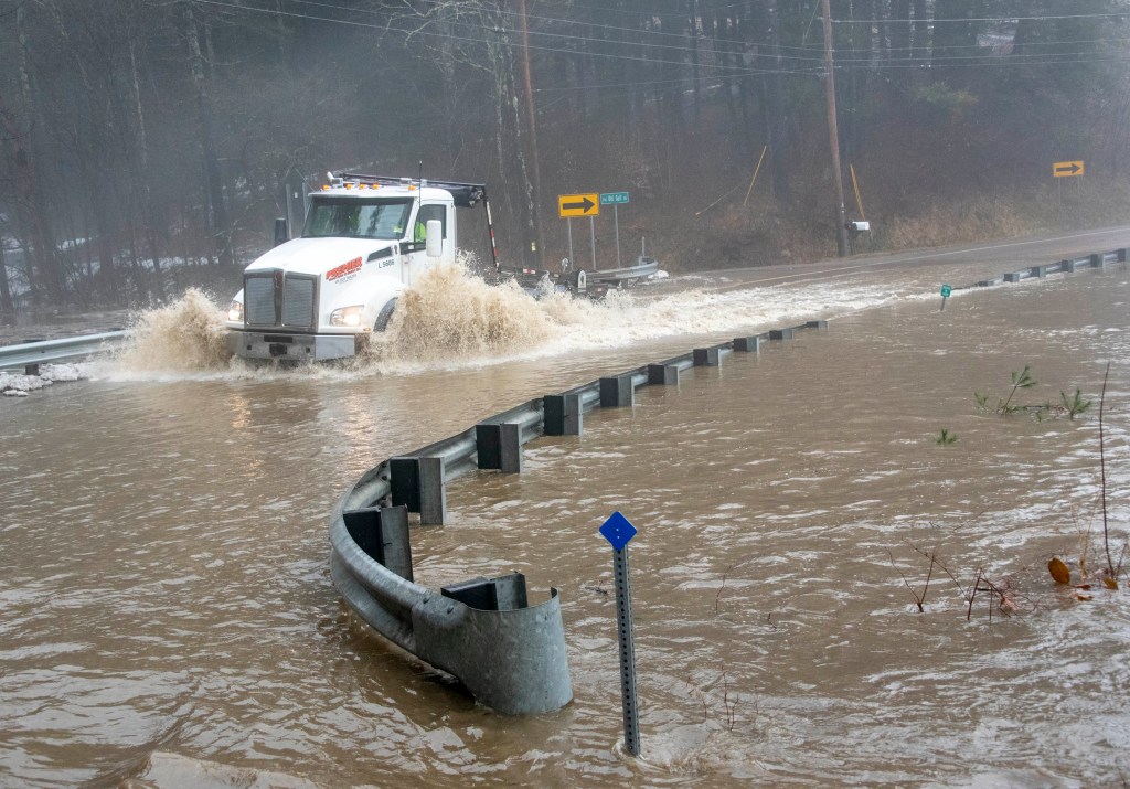 ‘A real gut punch’: Flooding throughout Vermont leads to rescues ...