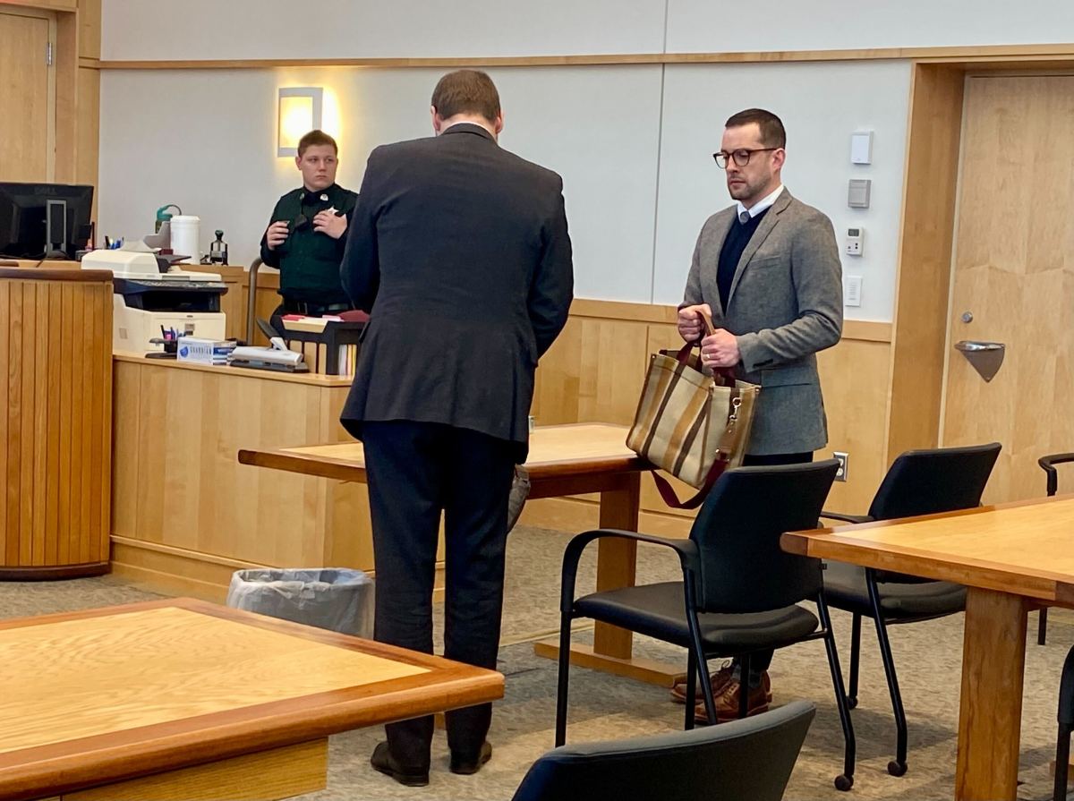 Driver in crash that killed Treat Williams gets 1 year of probation ...