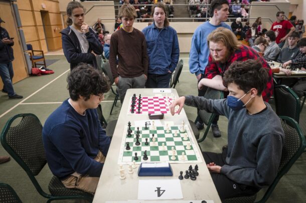 Photos: Bernie Sanders arranges Vermont's 1st chess day for youth ...