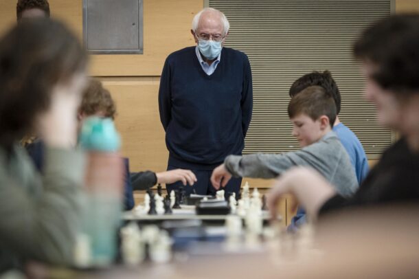 Photos: Bernie Sanders arranges Vermont's 1st chess day for youth ...