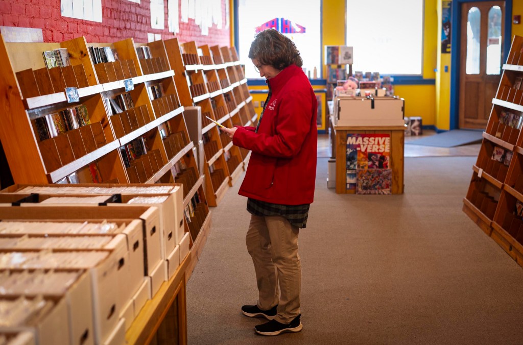 With a massive comic book collection up for sale, fans remember the ...