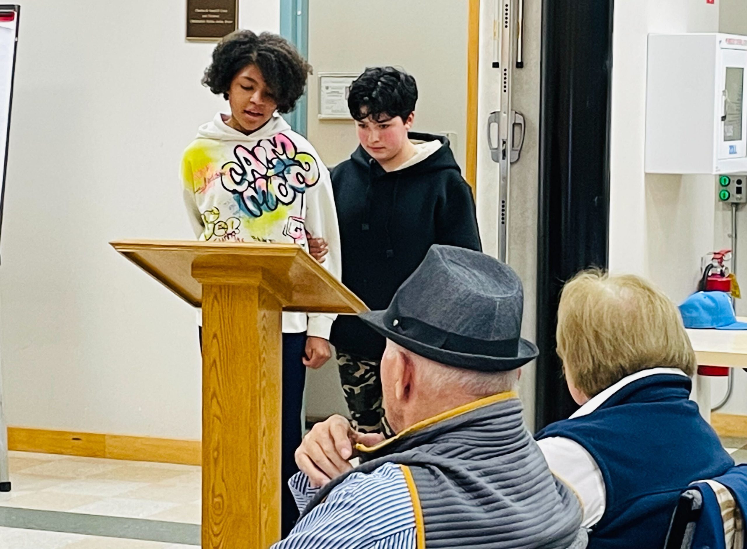 Northfield residents turn out to support police chief who has allegedly ...