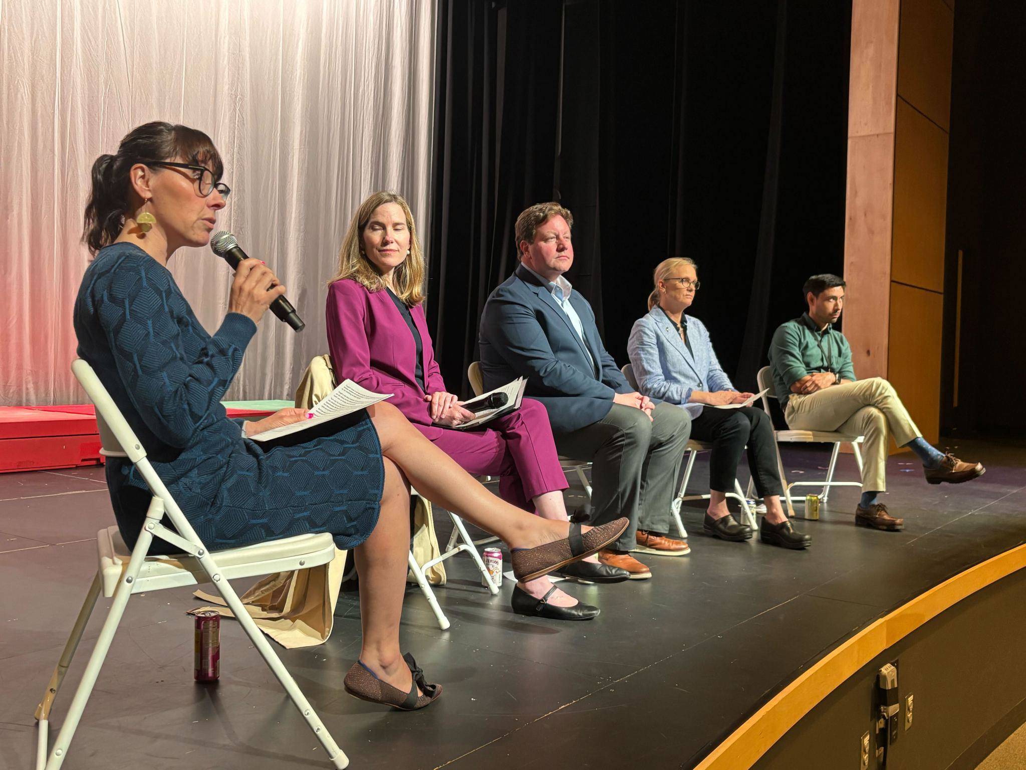 At Winooski forum, education reform, immigration and taxes on residents ...
