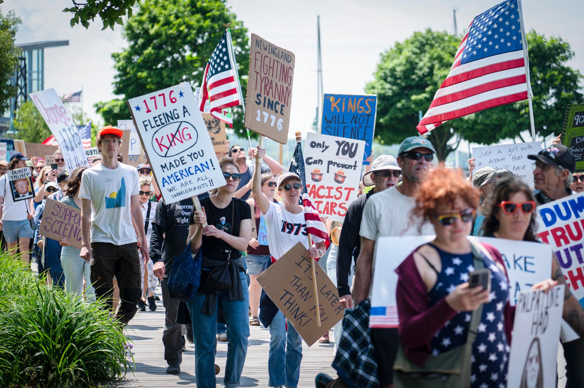 ‘No Kings Day’ draws more than 16,000 to Burlington to protest Trump ...