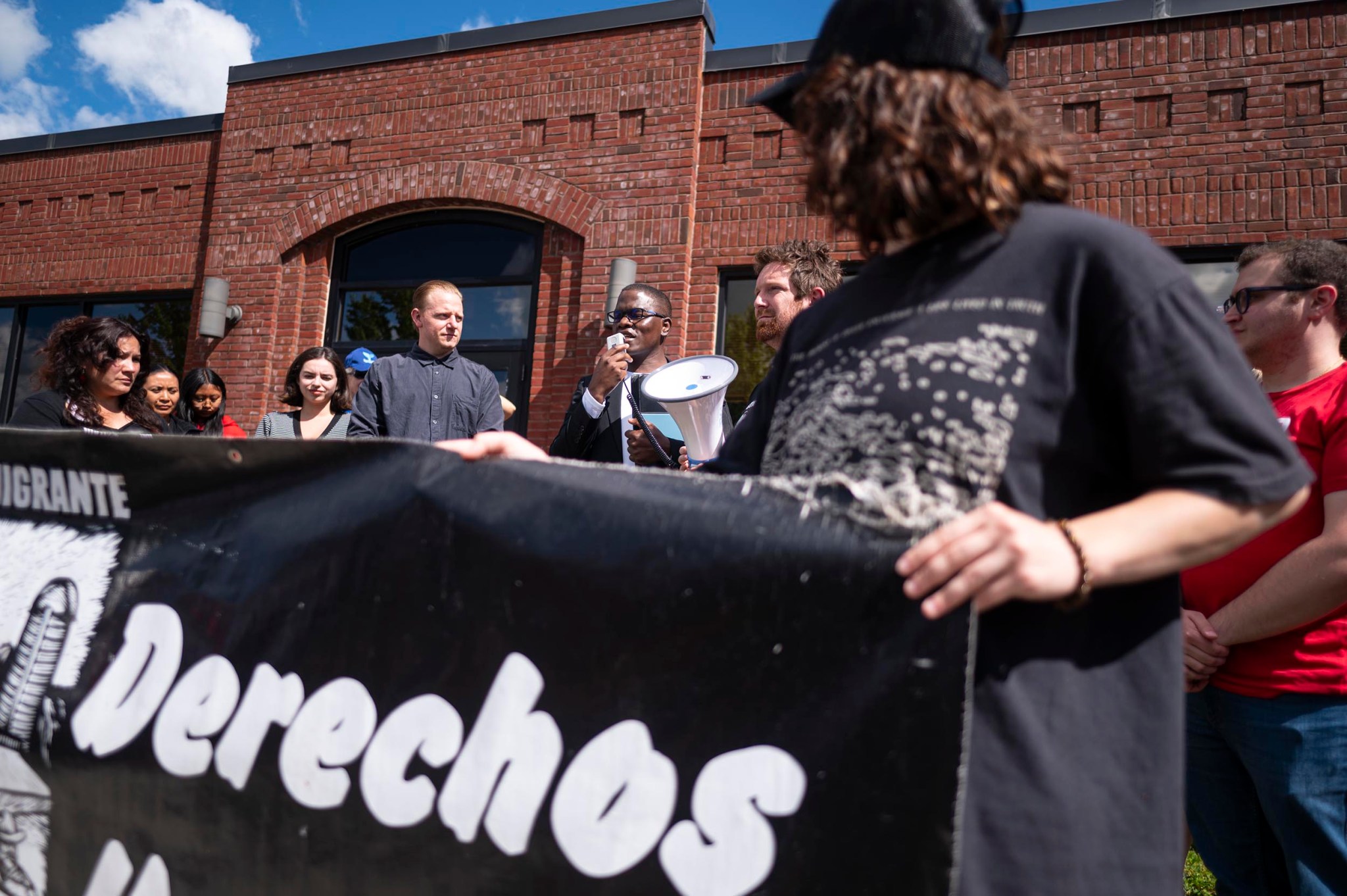 Community celebrates as two immigrants return home after ICE check-ins ...