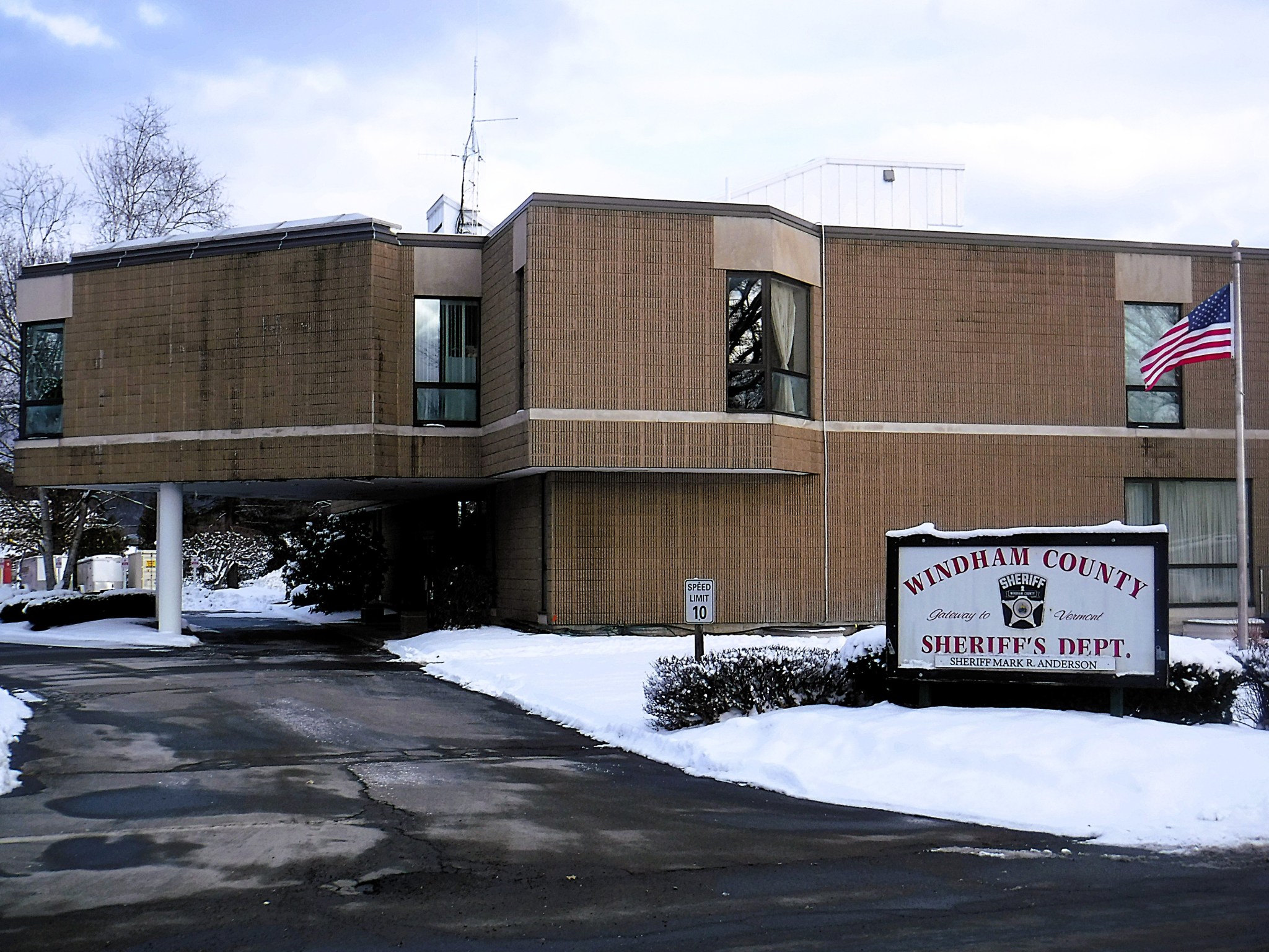 Vermont hires contractor with troubled record in $21.5 million deal for ...