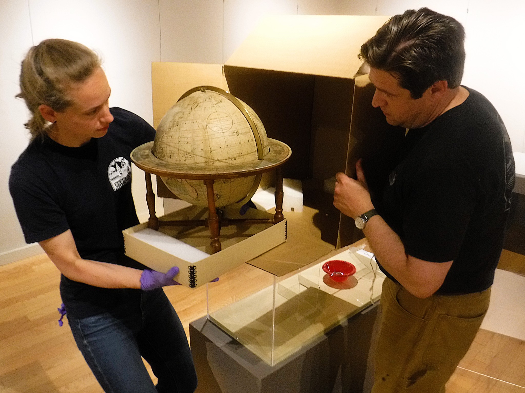 Which 50 of the Vermont Historical Society’s 30,000 artifacts best sum ...